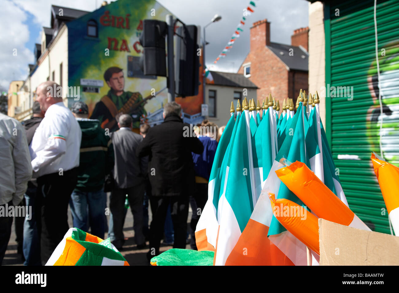 Irish flags hi-res stock photography and images - Alamy