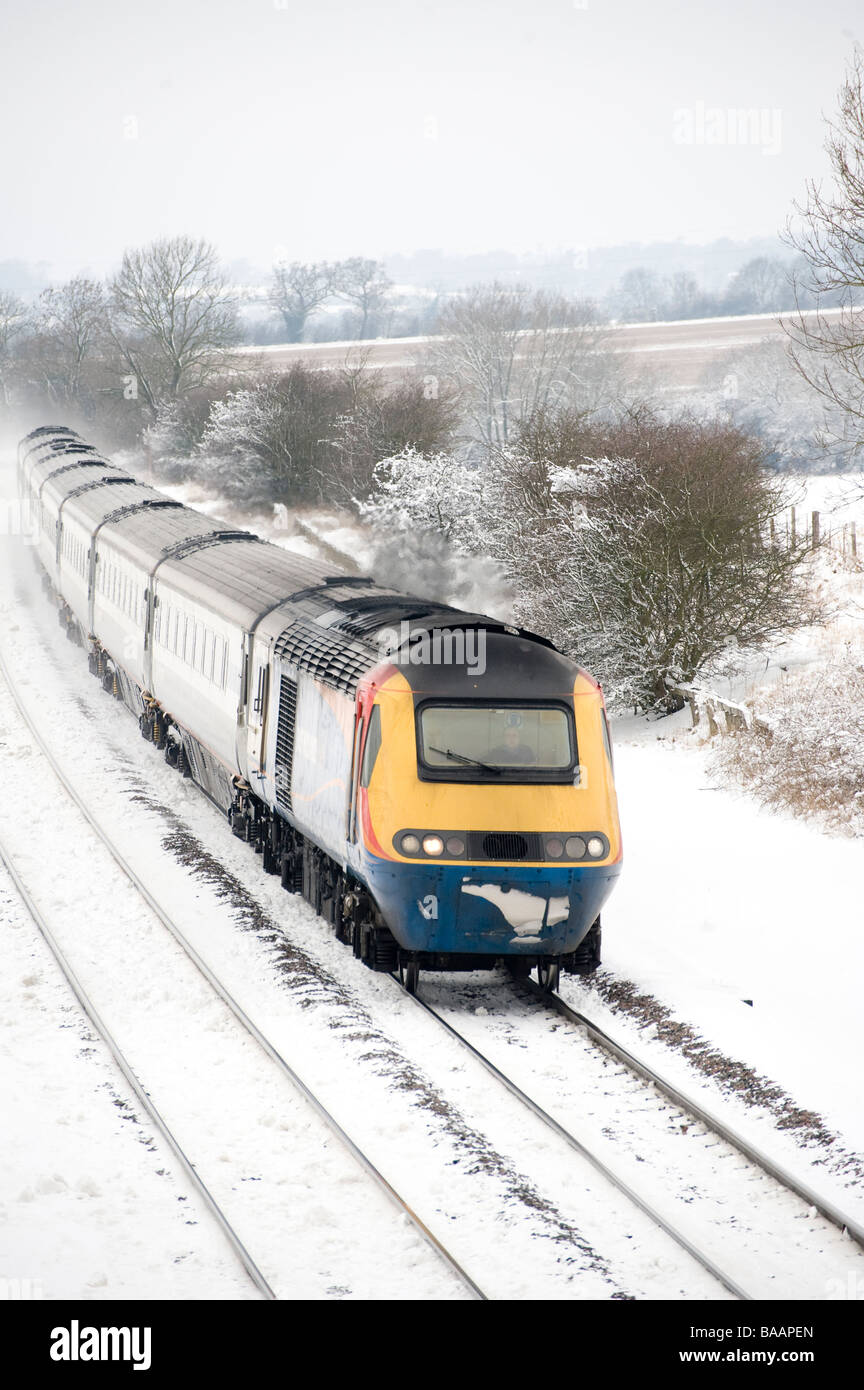 Class 43 high speed train in East Midlands Trains livery travelling ...