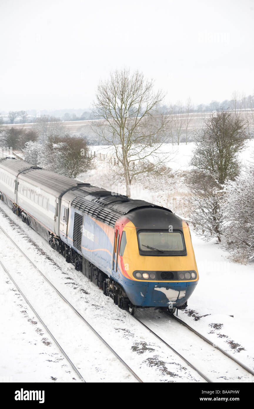 Class 43 high speed train in East Midlands Trains livery travelling ...