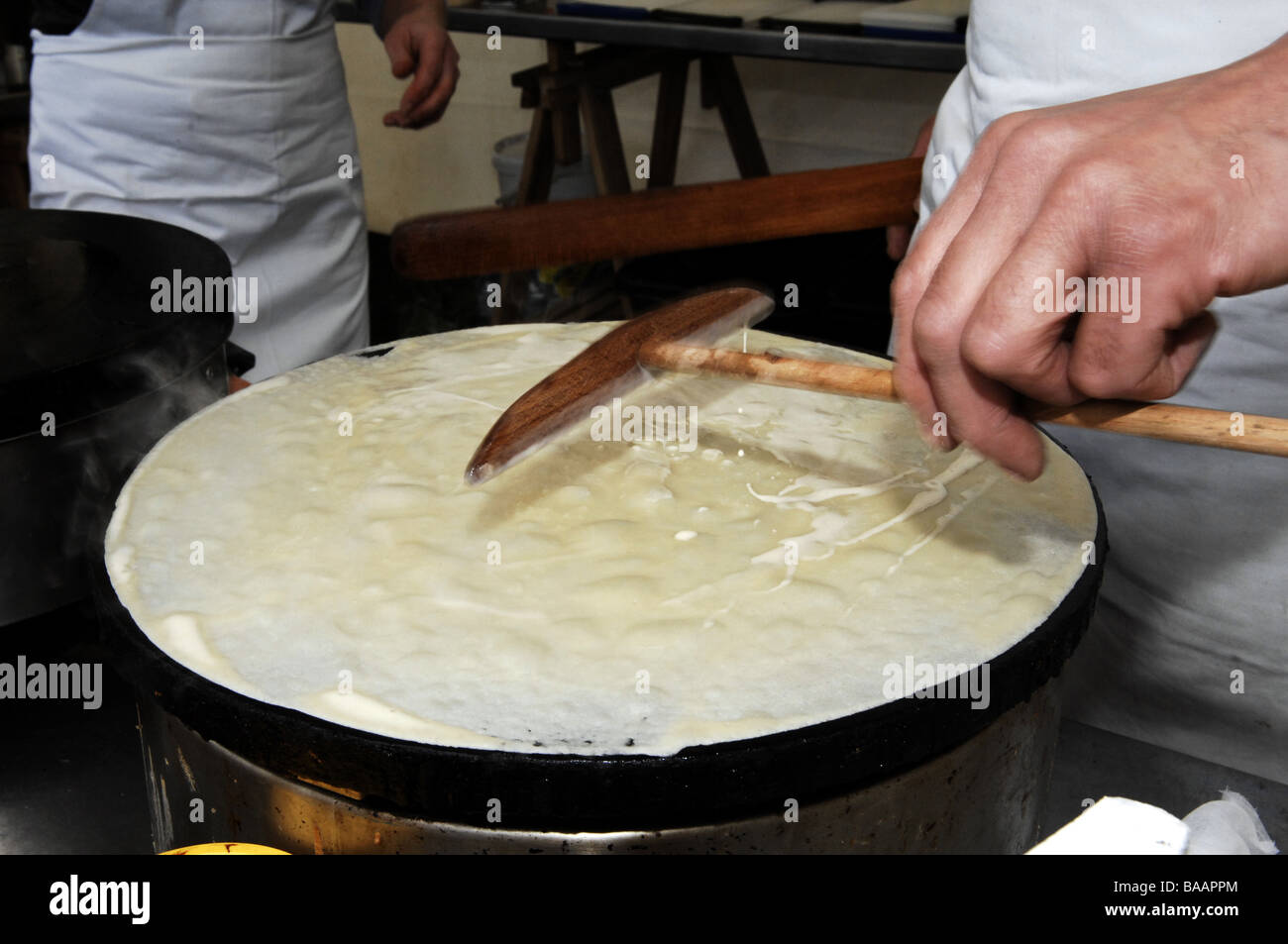 Chef cooking galettes hi-res stock photography and images - Alamy