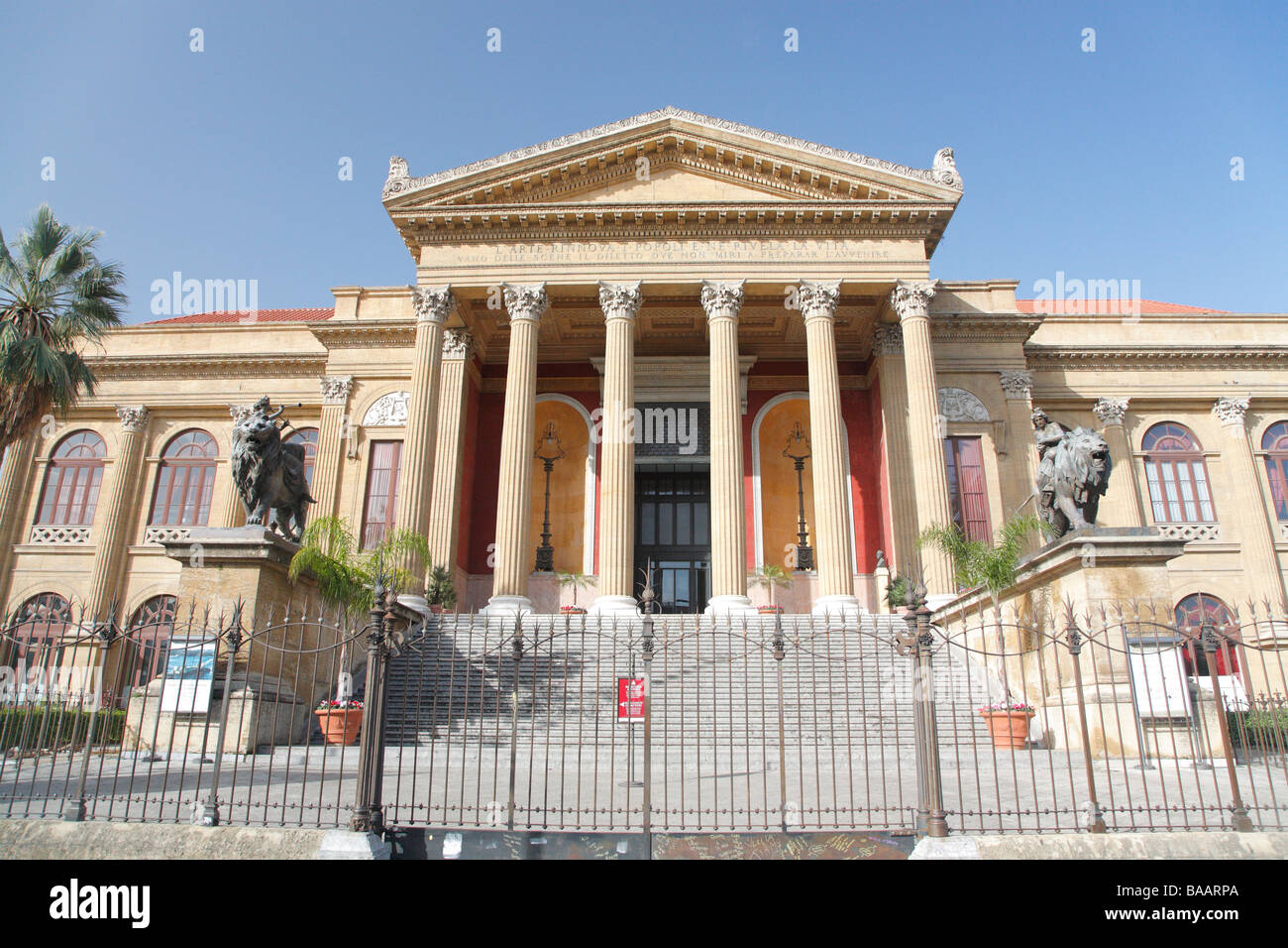 Theater (Teatro) Massimo, Palermo, Sicily, Italy Stock Photo - Alamy