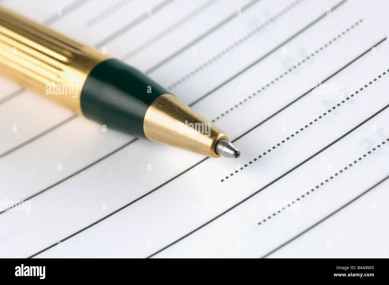 Lined paper and pen hi-res stock photography and images - Alamy