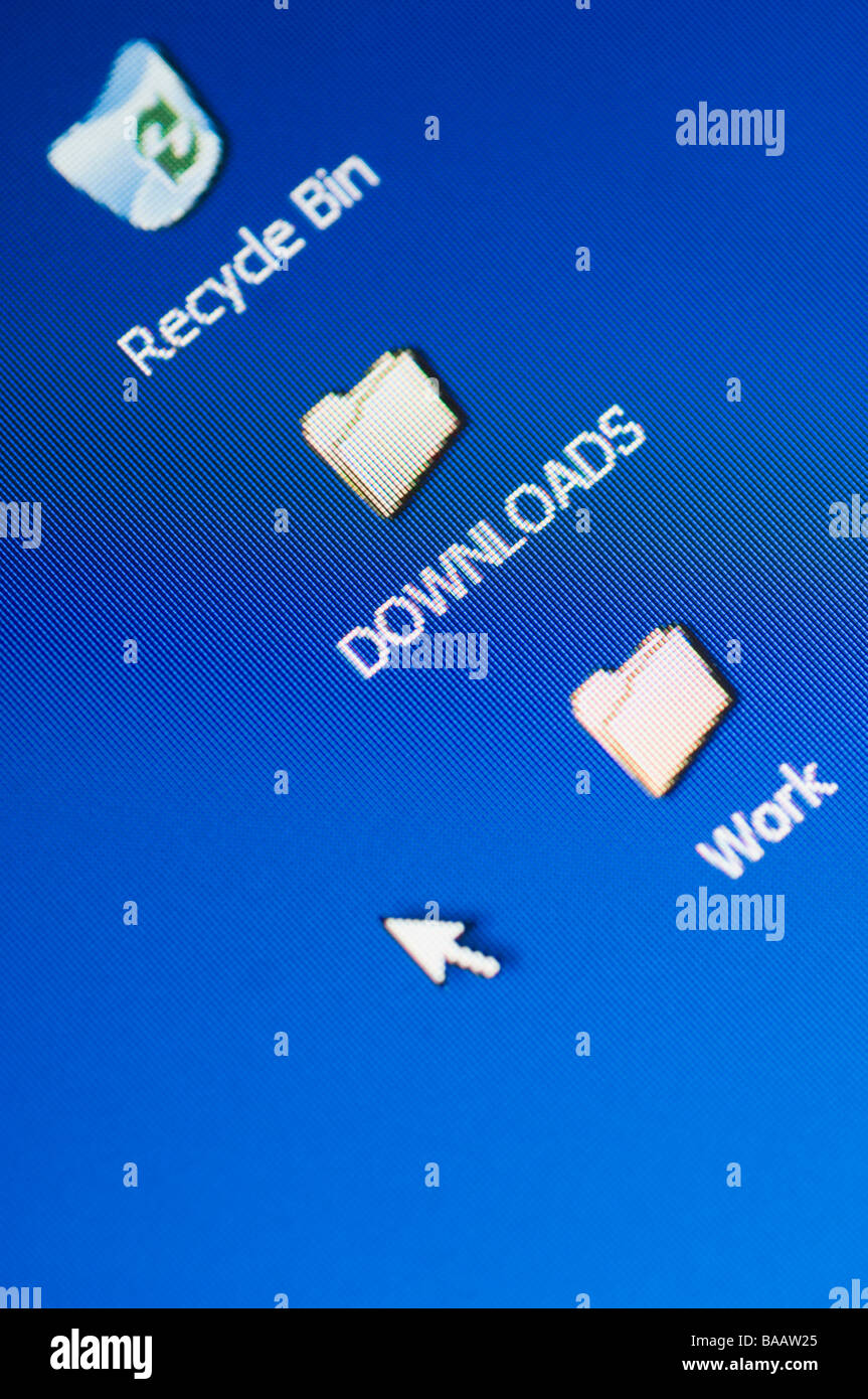Computer recycle bin icon hi-res stock photography and images - Alamy