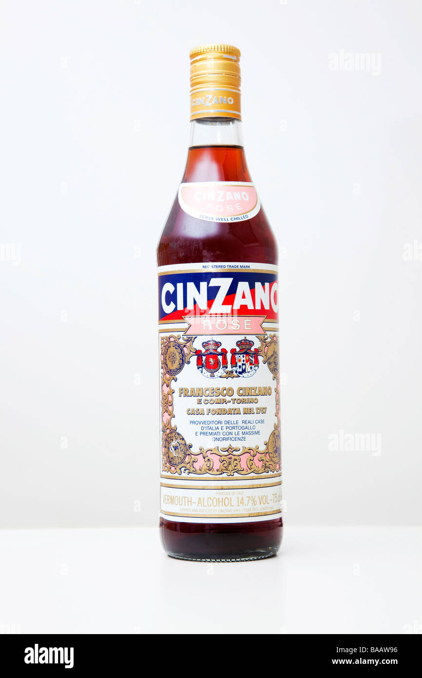 Cinzano vermouth hi-res stock photography and images - Alamy