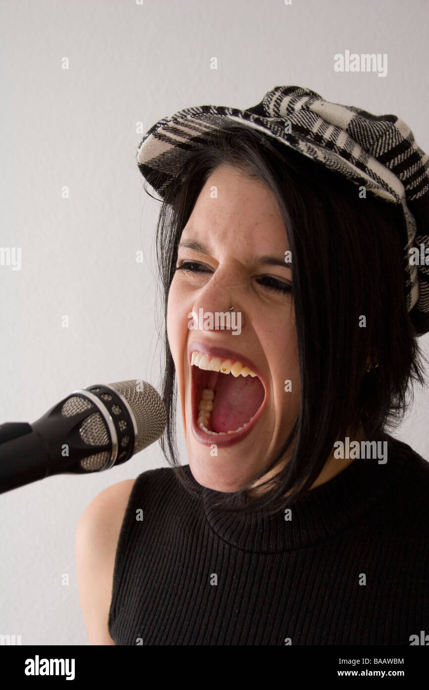 Vocal artist - Sängerin Stock Photo - Alamy