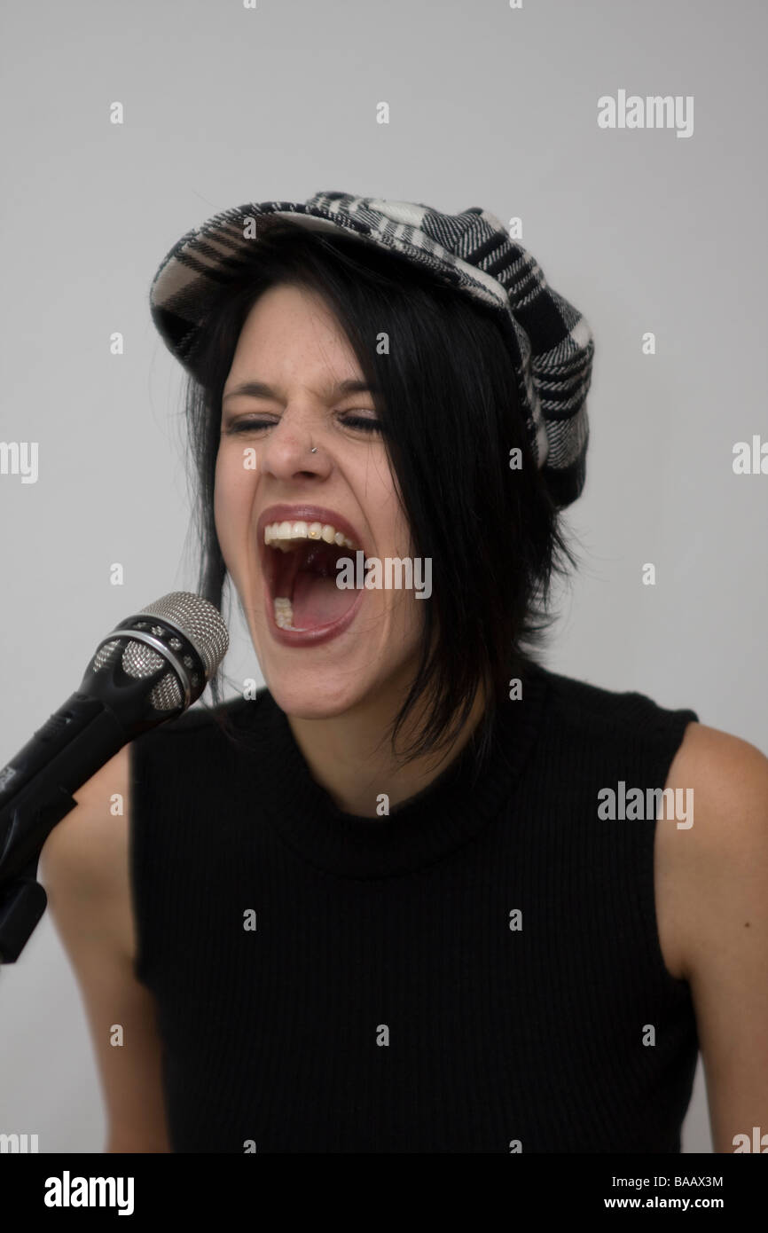 Vocal artist - Sängerin Stock Photo - Alamy
