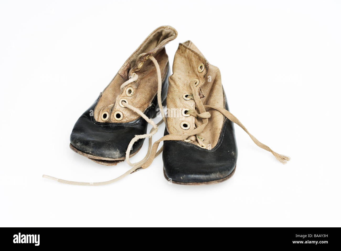 Kids with no shoes Cut Out Stock Images & Pictures - Alamy