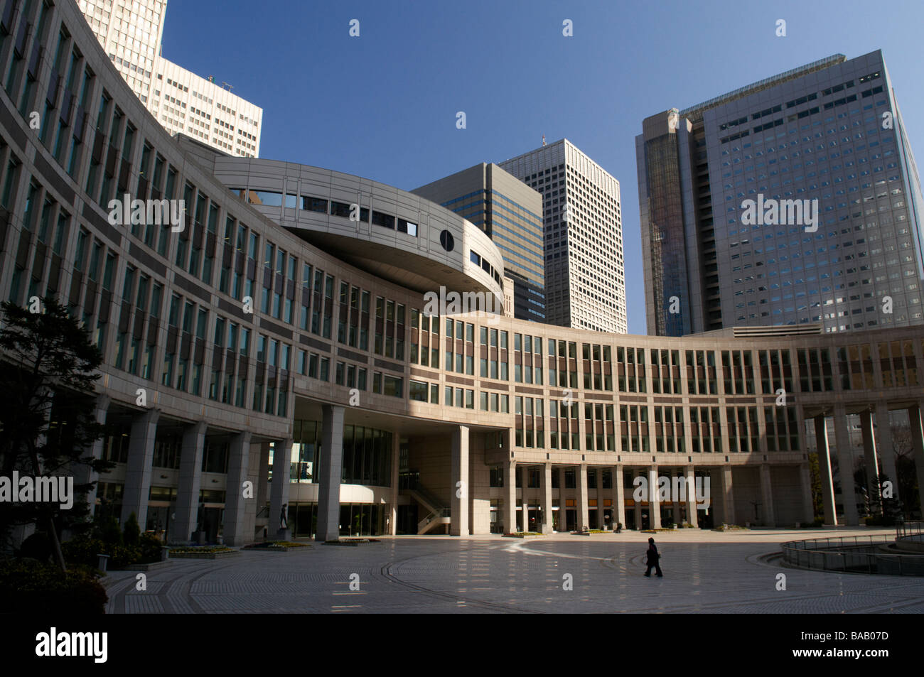 Citizen's Plaza in front of the Tokyo Metropolitan Government Offices ...