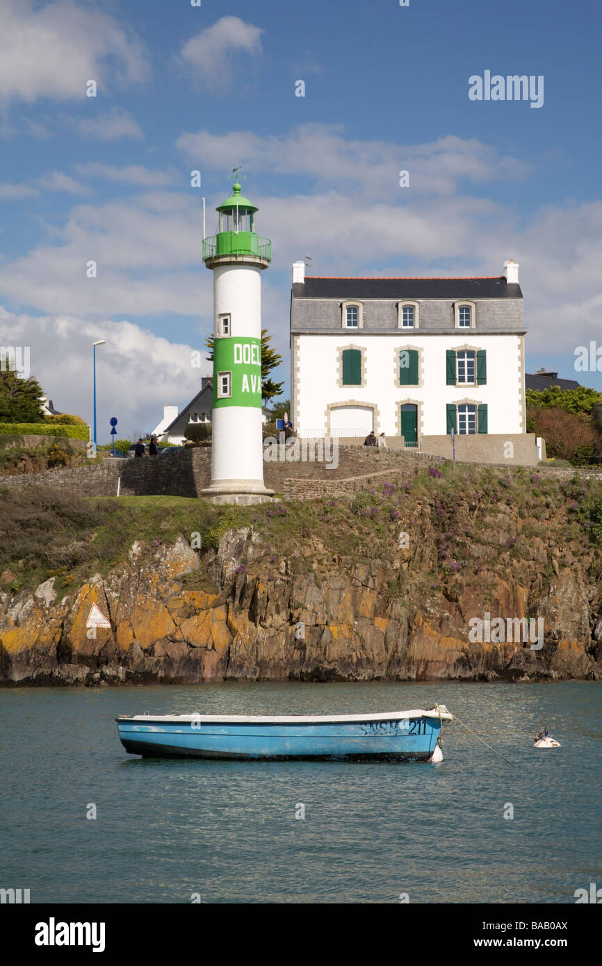 Fishing boat lighthouse harbour hi-res stock photography and images - Alamy