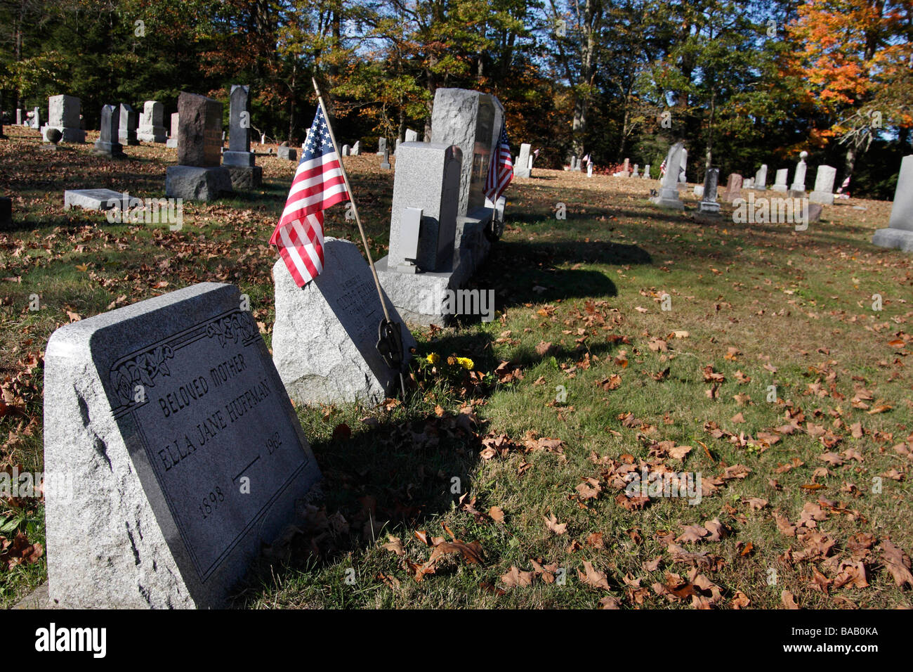 Graveyard hi res hi-res stock photography and images - Alamy