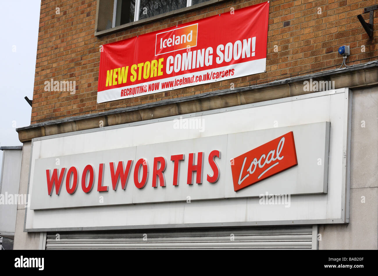Woolworths closed shop hi-res stock photography and images - Alamy