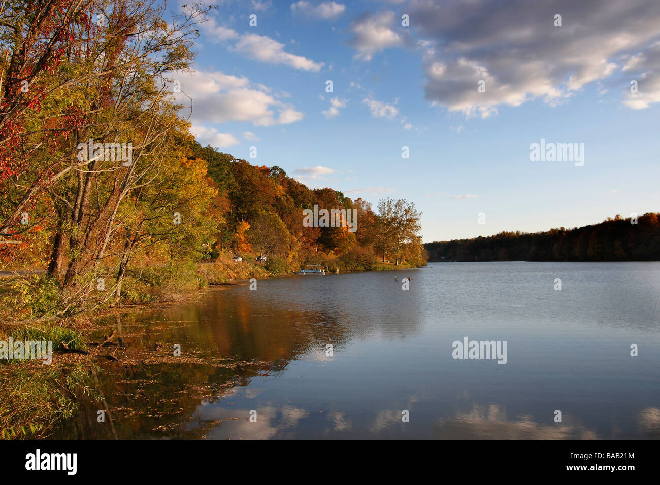 Hocking Hills with Lake Logan life living in Ohio USA Autumn beautiful ...