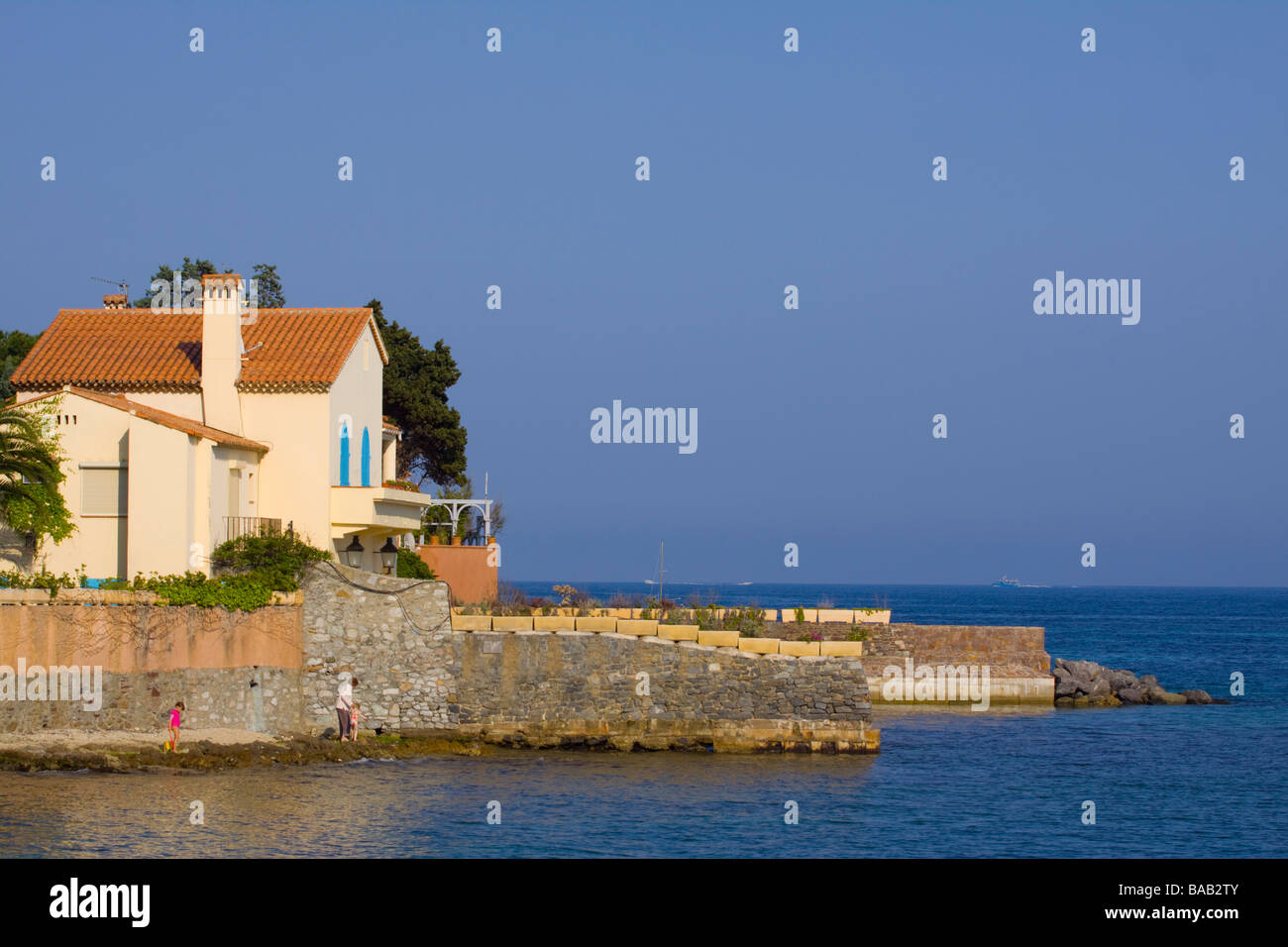 St maxime beach hi-res stock photography and images - Alamy
