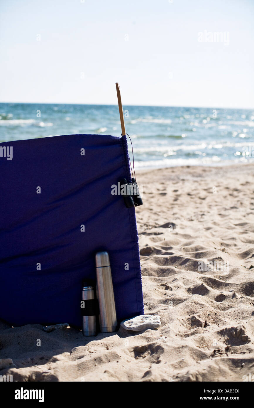 Beach wind shelters hi-res stock photography and images - Alamy