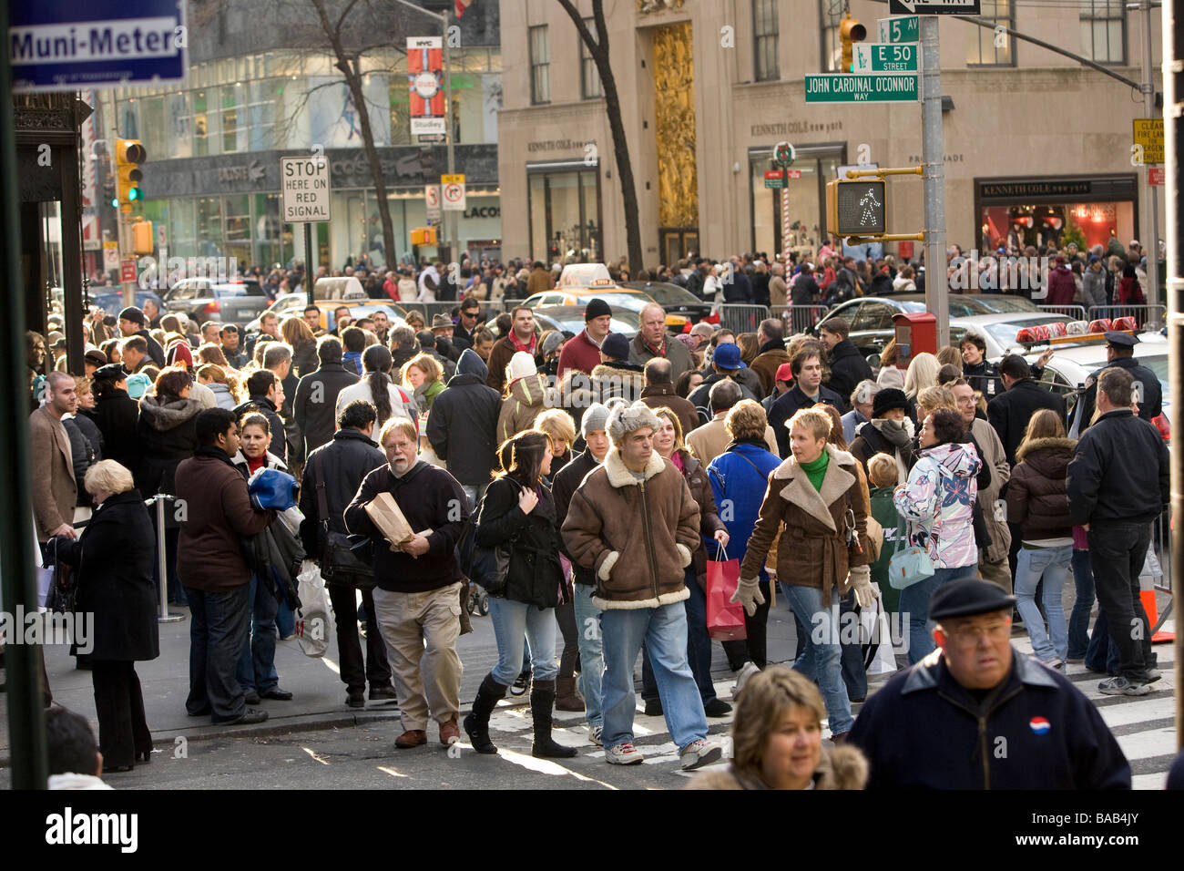 The streets are always packed with pedestrians and traffic on 5th ...
