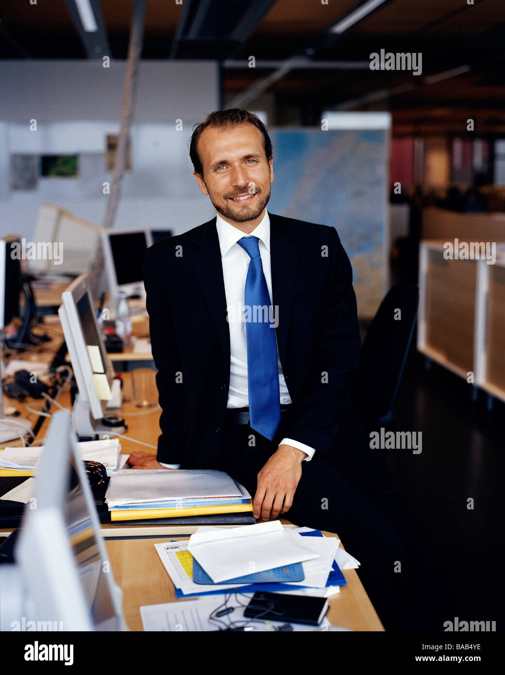 Man sits office environment hi-res stock photography and images - Alamy