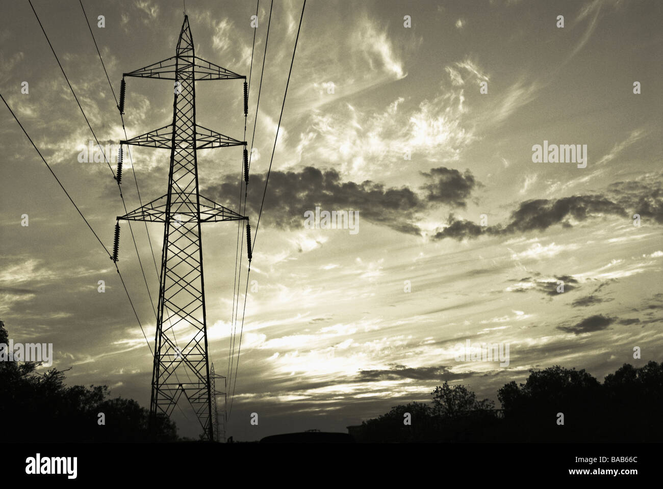 India electricity pylon hi-res stock photography and images - Alamy