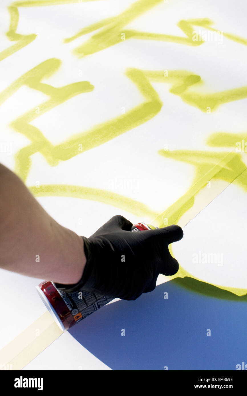 Graffiti painting hi-res stock photography and images - Alamy