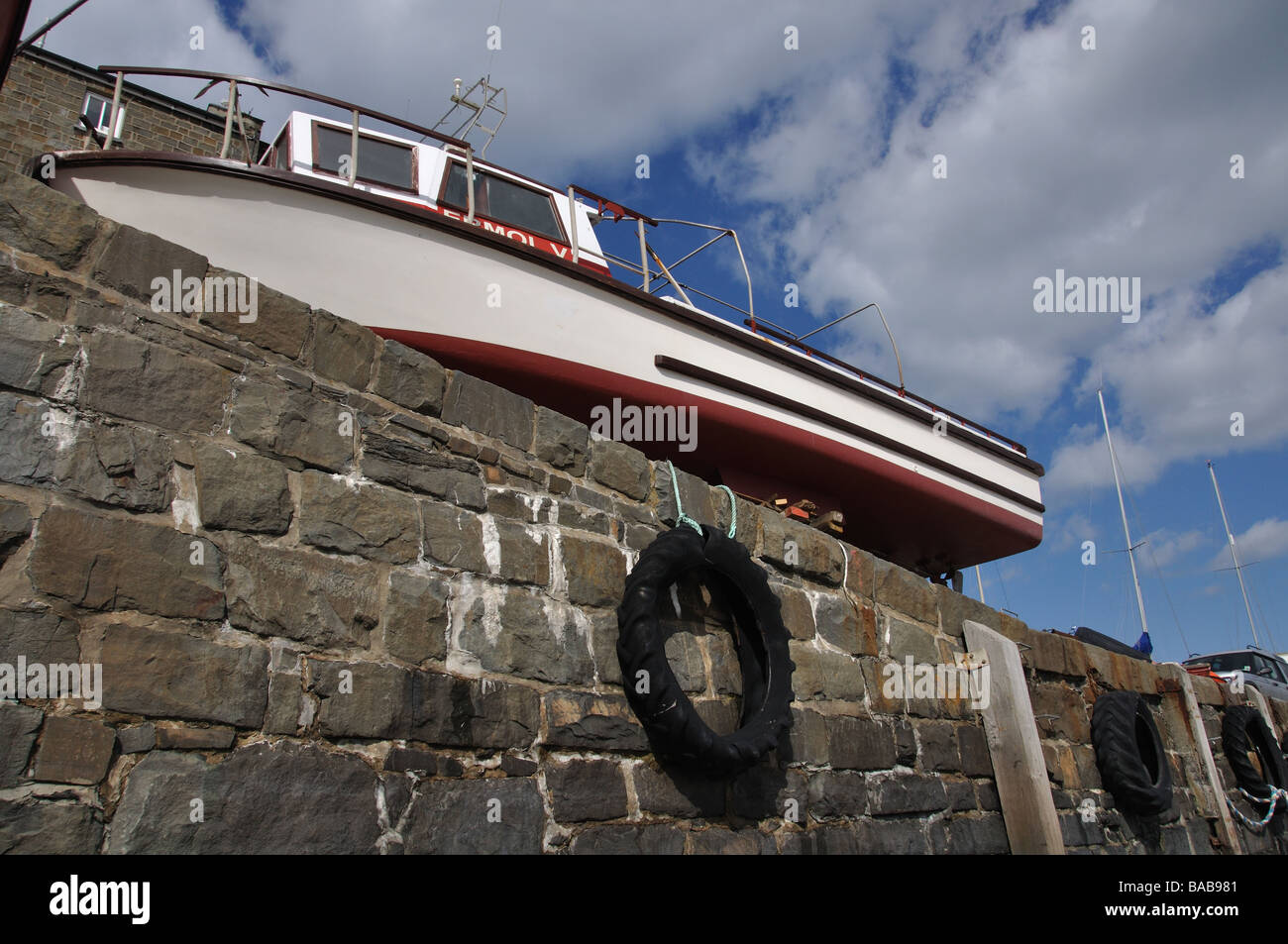 Boat laid up, Newquay harbour Stock Photo - Alamy