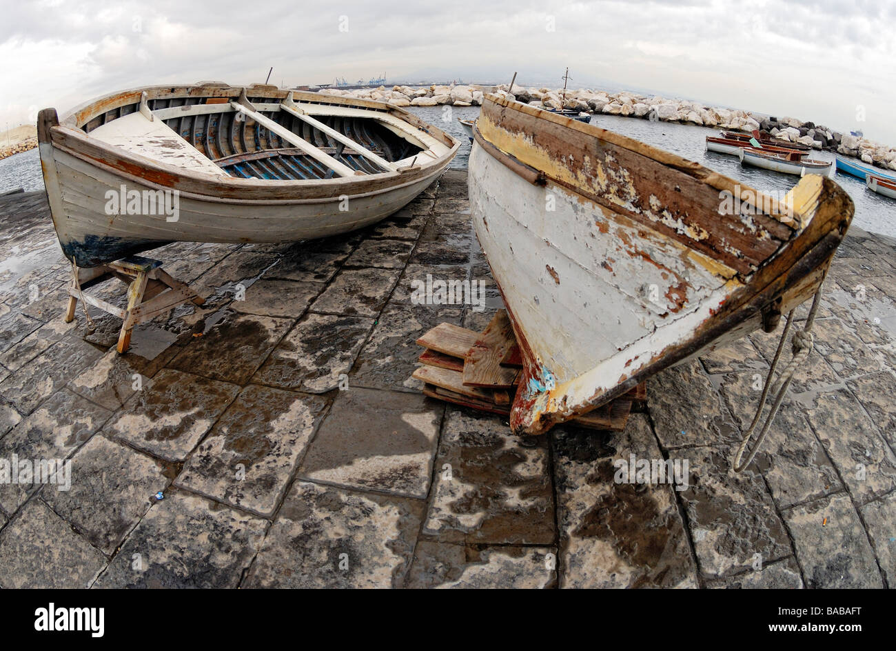 Old boats napoli hi-res stock photography and images - Alamy