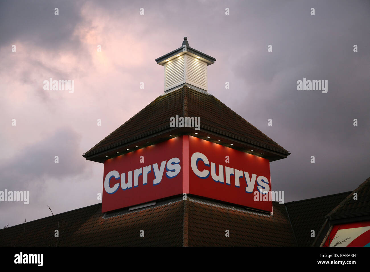 A rooftop sign for a Currys store Stock Photo - Alamy