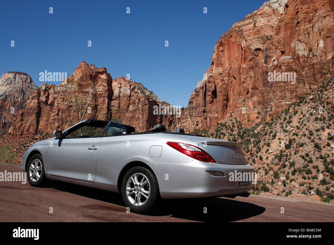 Car park exterior hi-res stock photography and images - Alamy