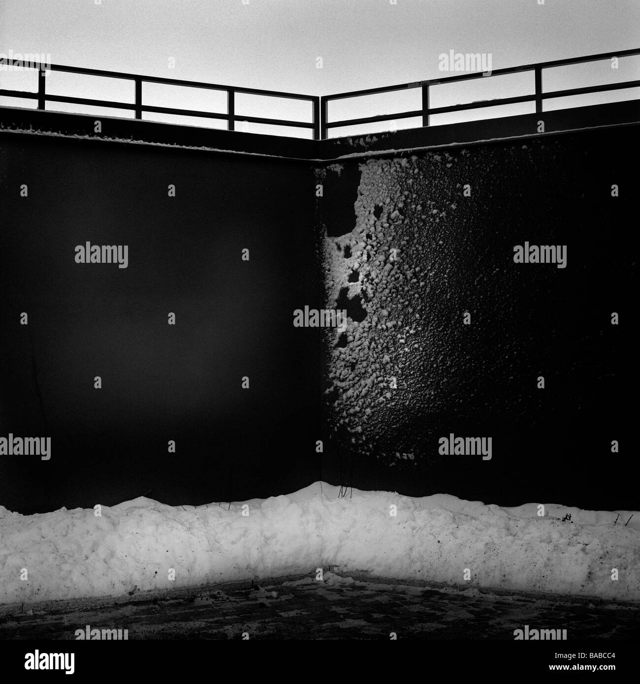 Snow on a wall Stock Photo - Alamy