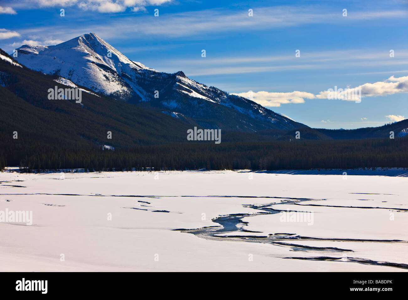 Ice and snow channels on Medicine Lake Stock Photo - Alamy