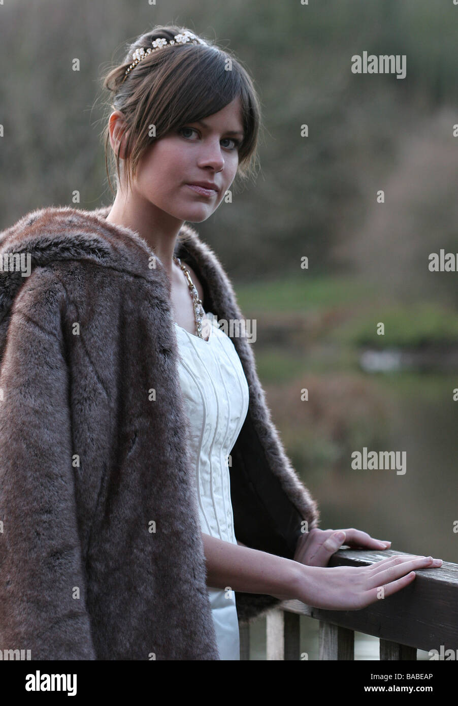 Bride in fur coat Stock Photo - Alamy