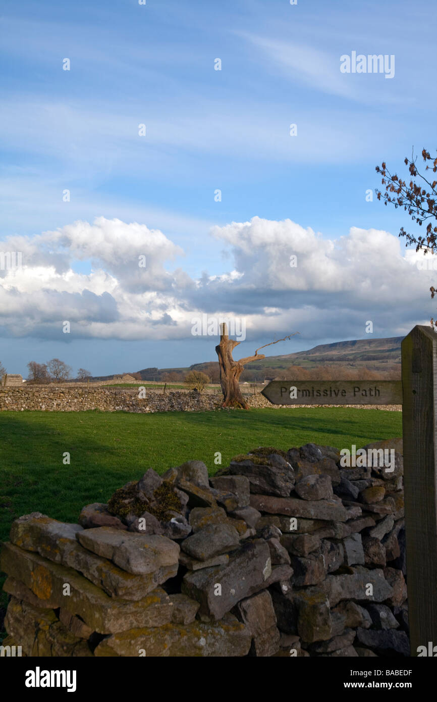 Permissive path sign on a hike in the Yorkshire Dales. Carperby ...
