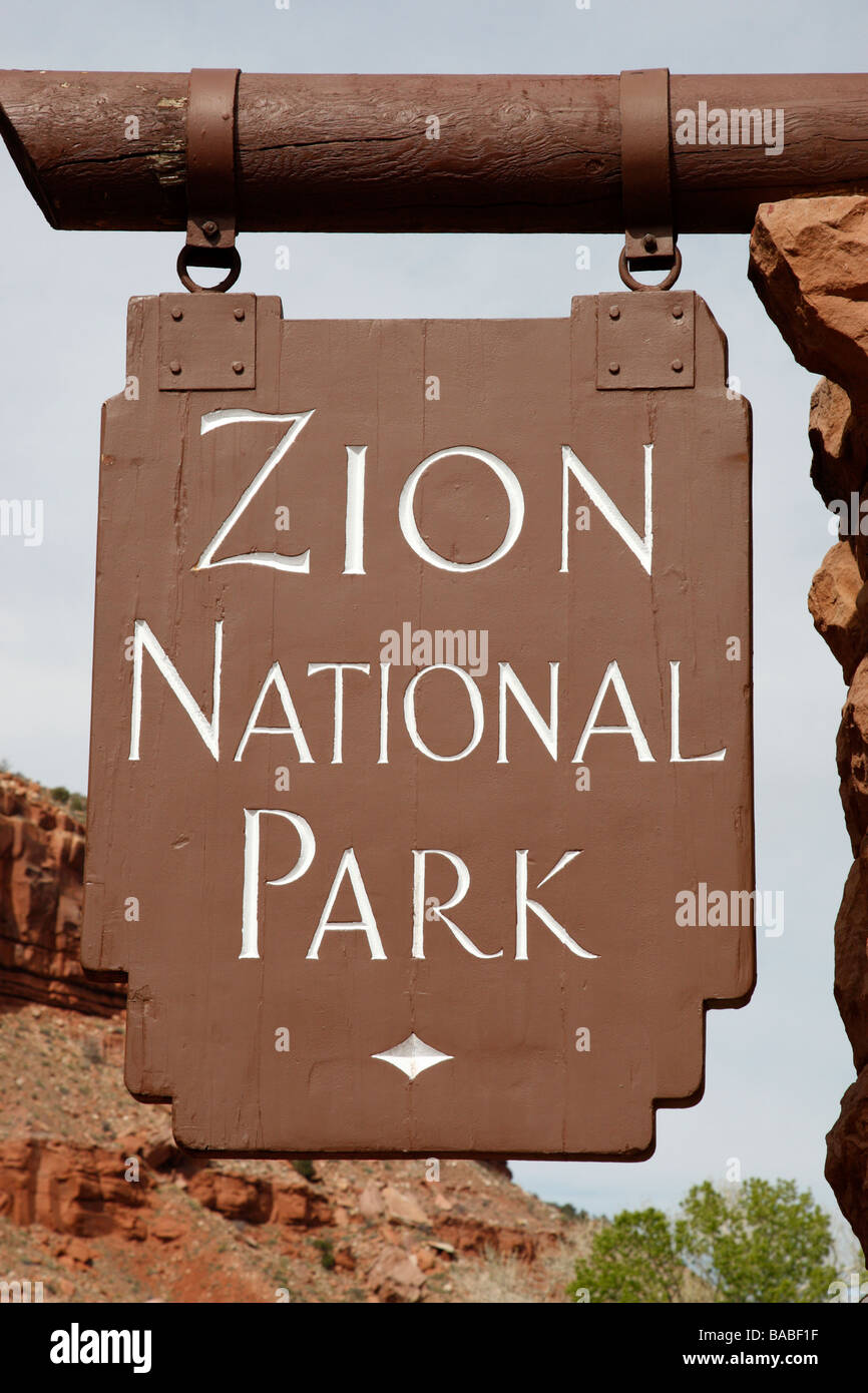 Entrance sign zion national park hi-res stock photography and images ...