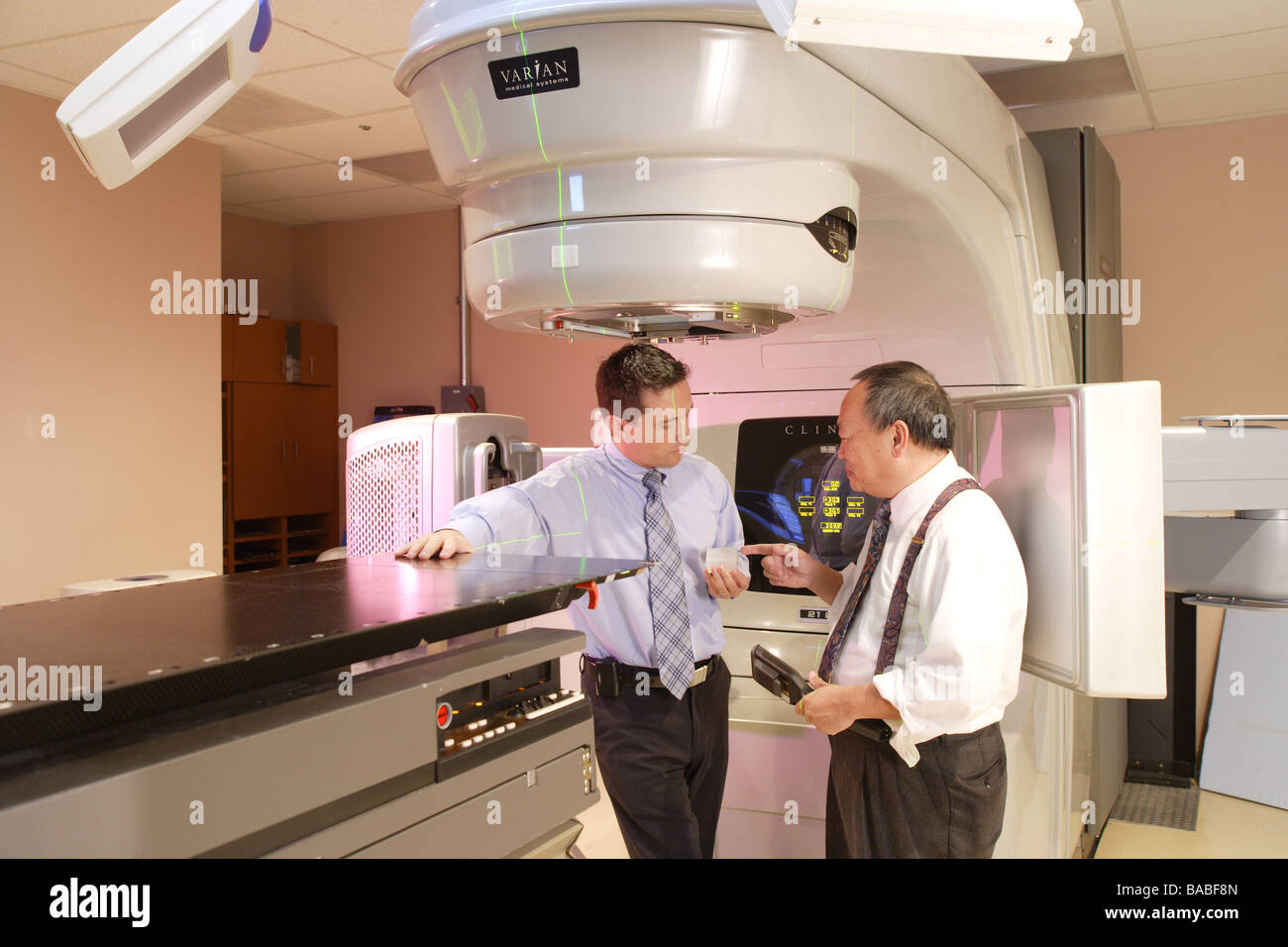 Cat scan machine hi-res stock photography and images - Alamy