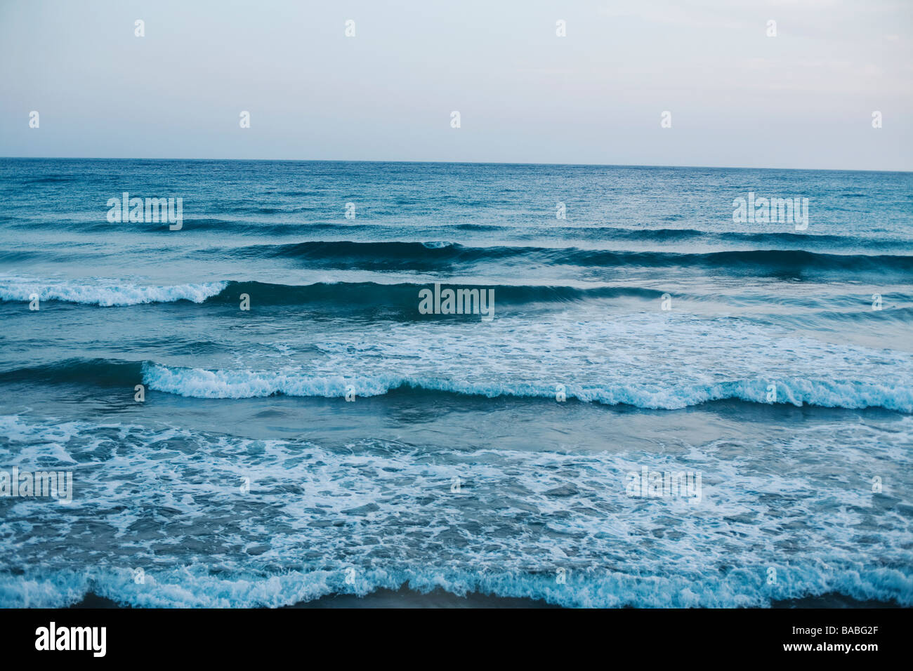 Waves beaching hi-res stock photography and images - Alamy