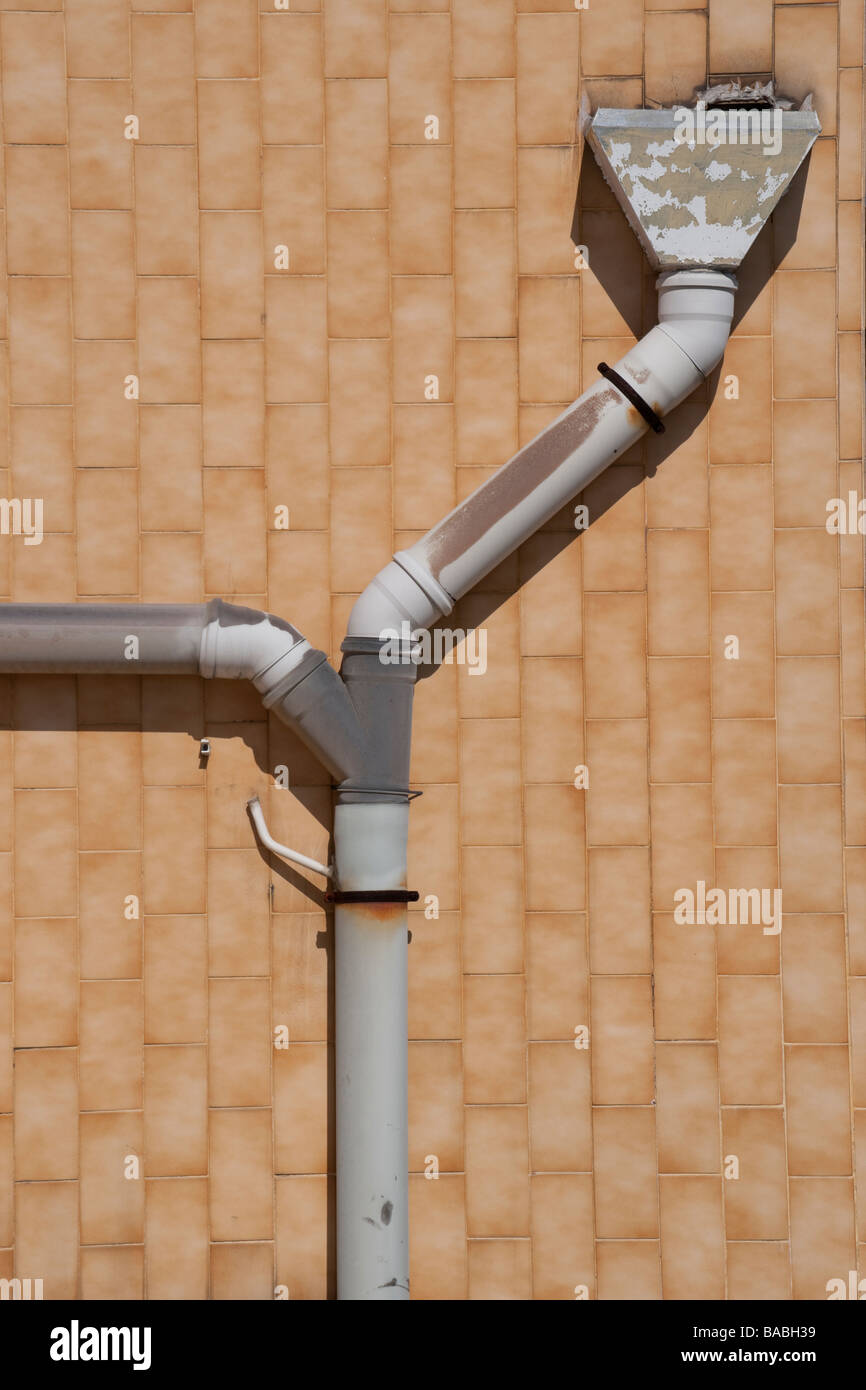 Gutter detail hi-res stock photography and images - Alamy
