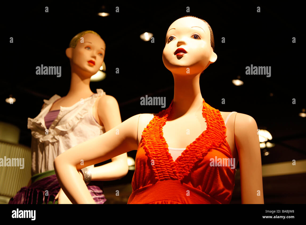 strange looking department model manikins Stock Photo - Alamy