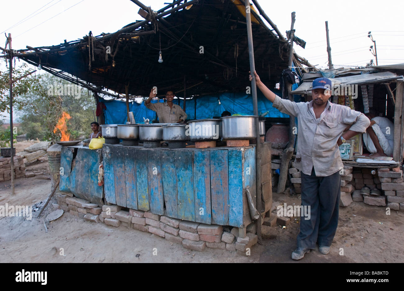 Road side food stall, Agra India Stock Photo - Alamy