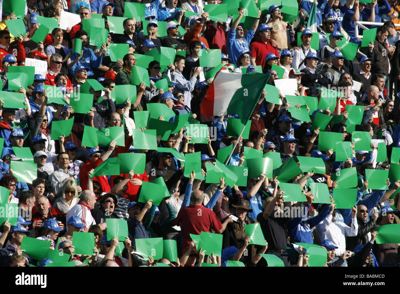 Welsh rugby fans happy hi-res stock photography and images - Alamy