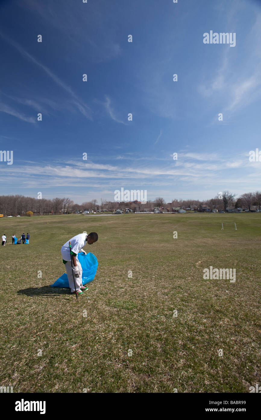 Clean up park and city hi-res stock photography and images - Alamy