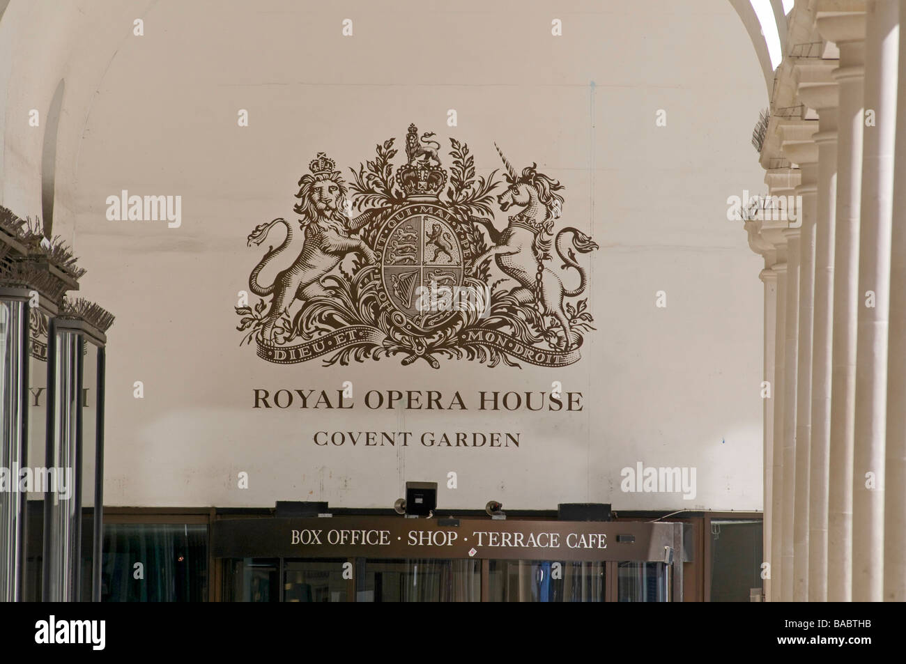 Royal Opera House Sign London High Resolution Stock Photography and ...
