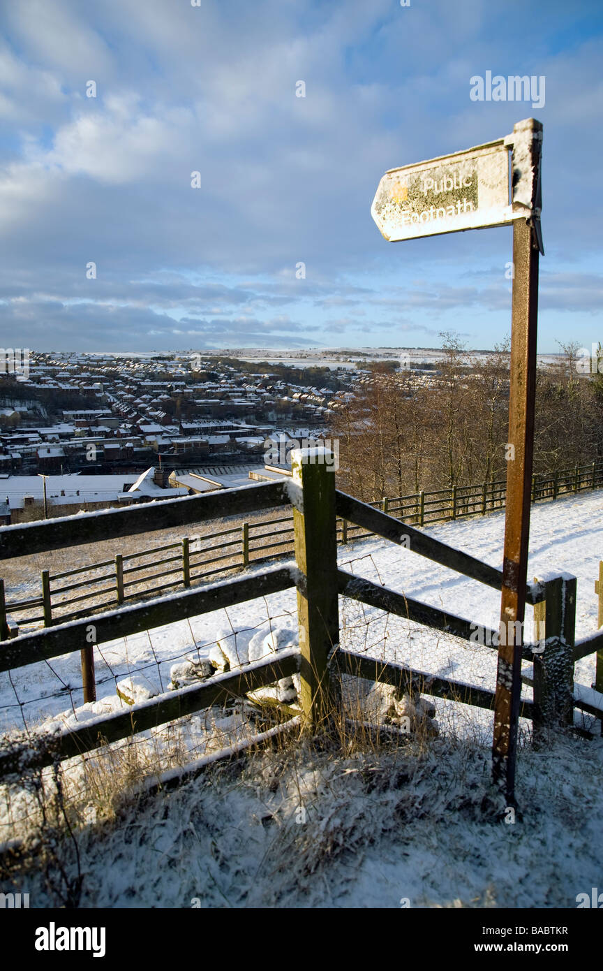 Country walk sign hi-res stock photography and images - Alamy