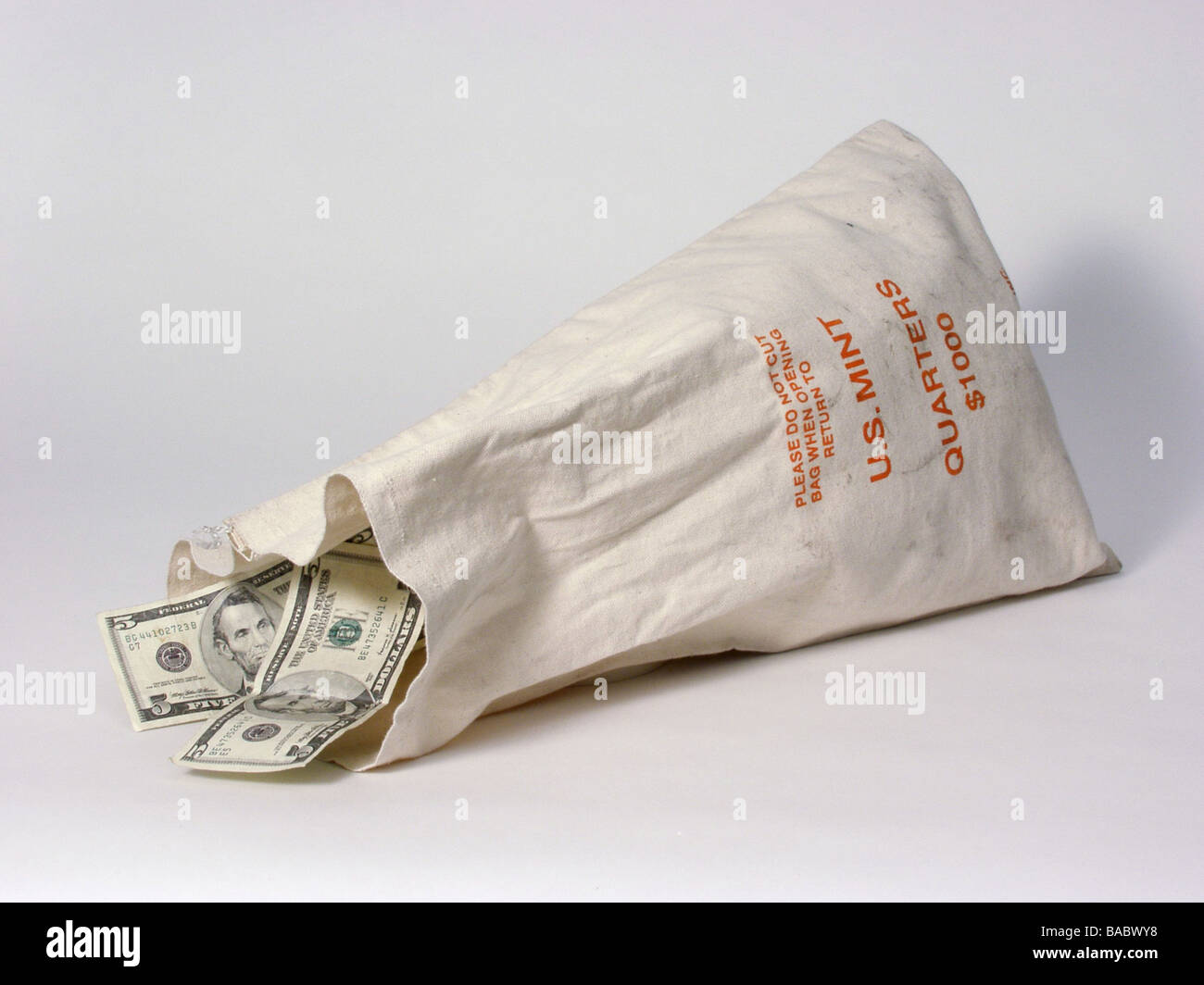 Pawn shops hi-res stock photography and images - Alamy