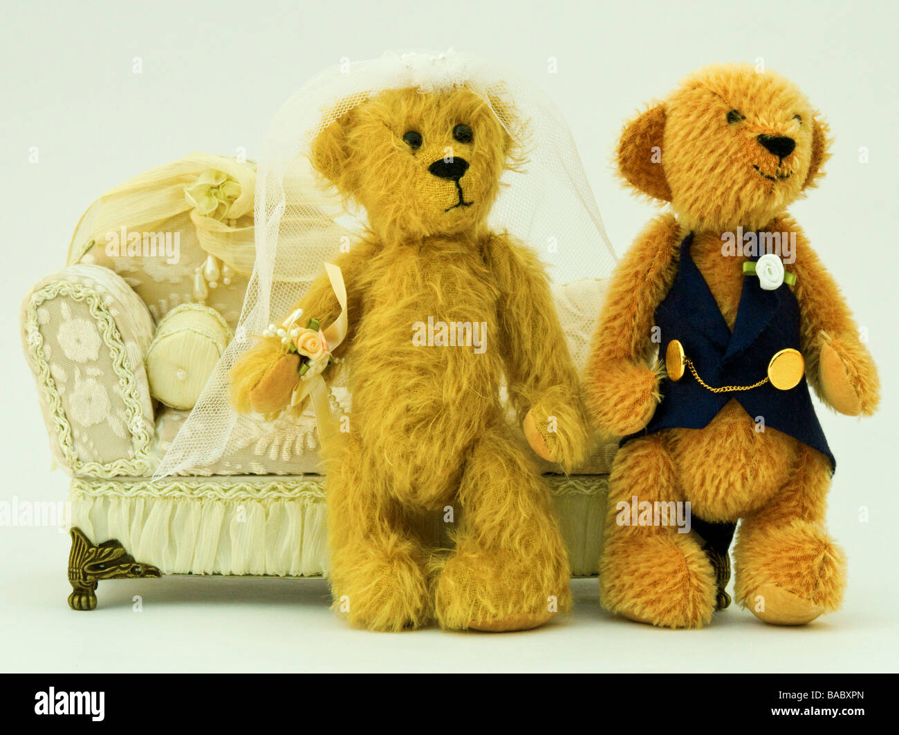 Miniature bride and groom teddy just married (Mini Bear Collection ...