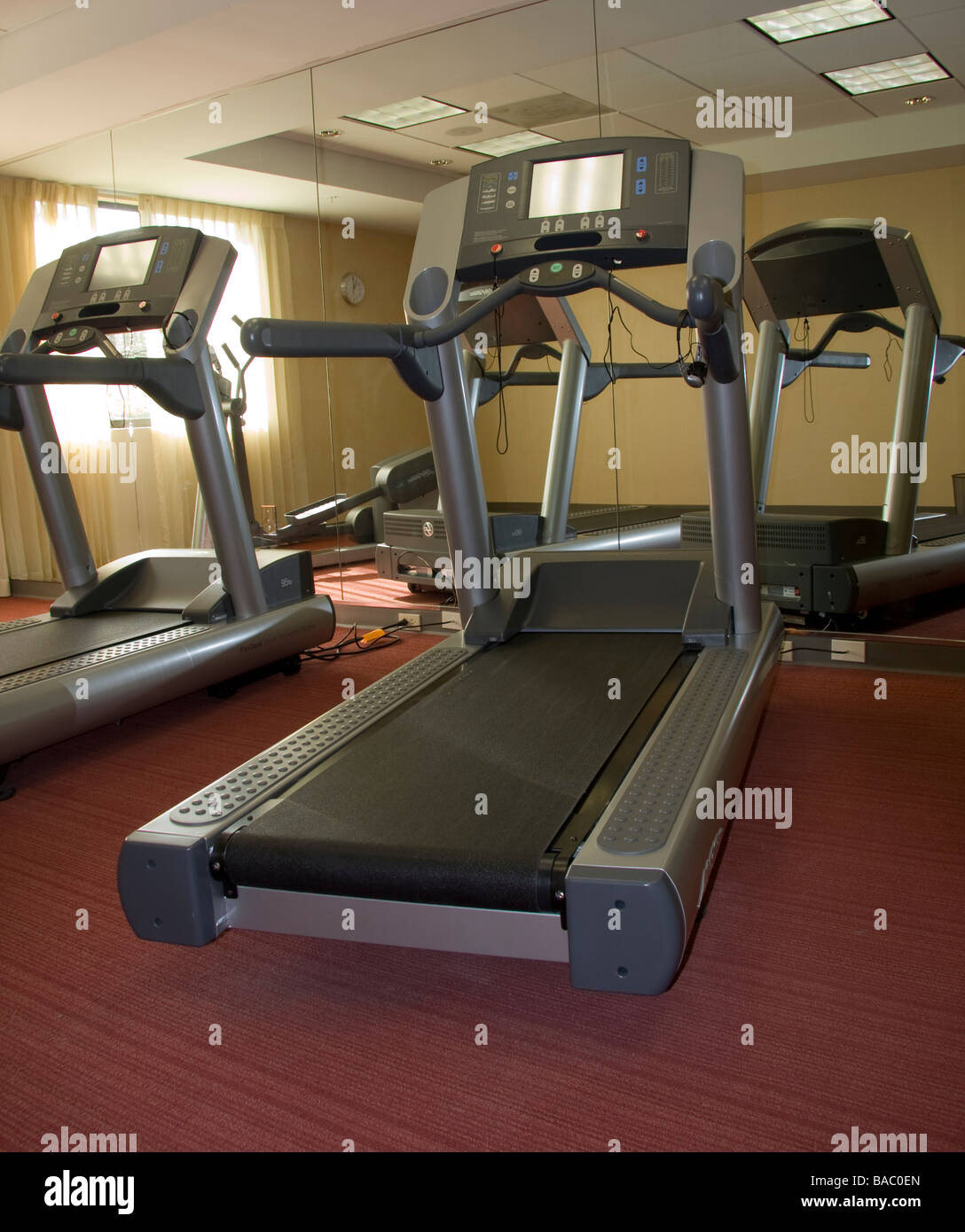 exercise & physical fitness Stock Photo - Alamy