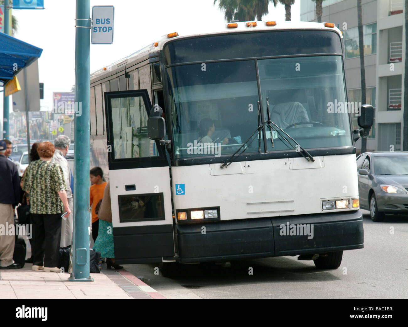 Bus agency hi-res stock photography and images - Alamy