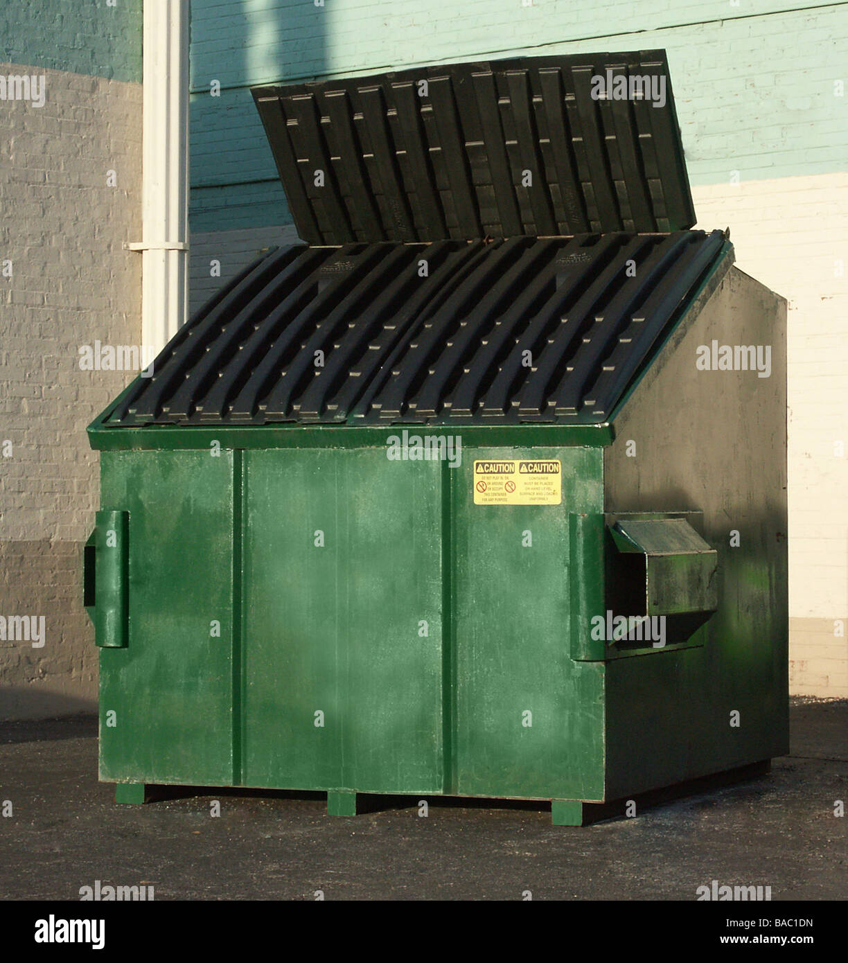 rubbish and garbage removal Stock Photo - Alamy