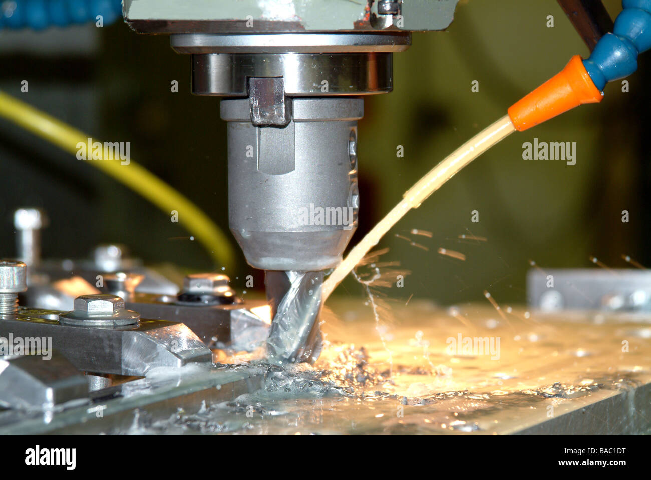 Machine shops hi-res stock photography and images - Alamy
