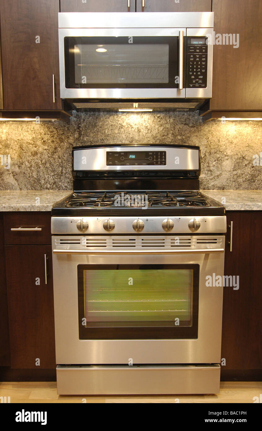 Ovens and stoves hi-res stock photography and images - Alamy