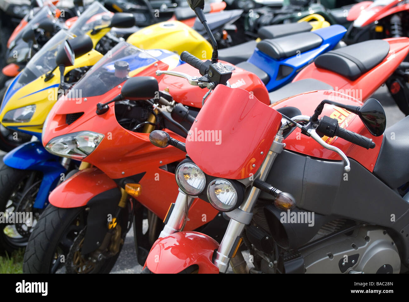 Scooters and pedestrians hi-res stock photography and images - Alamy