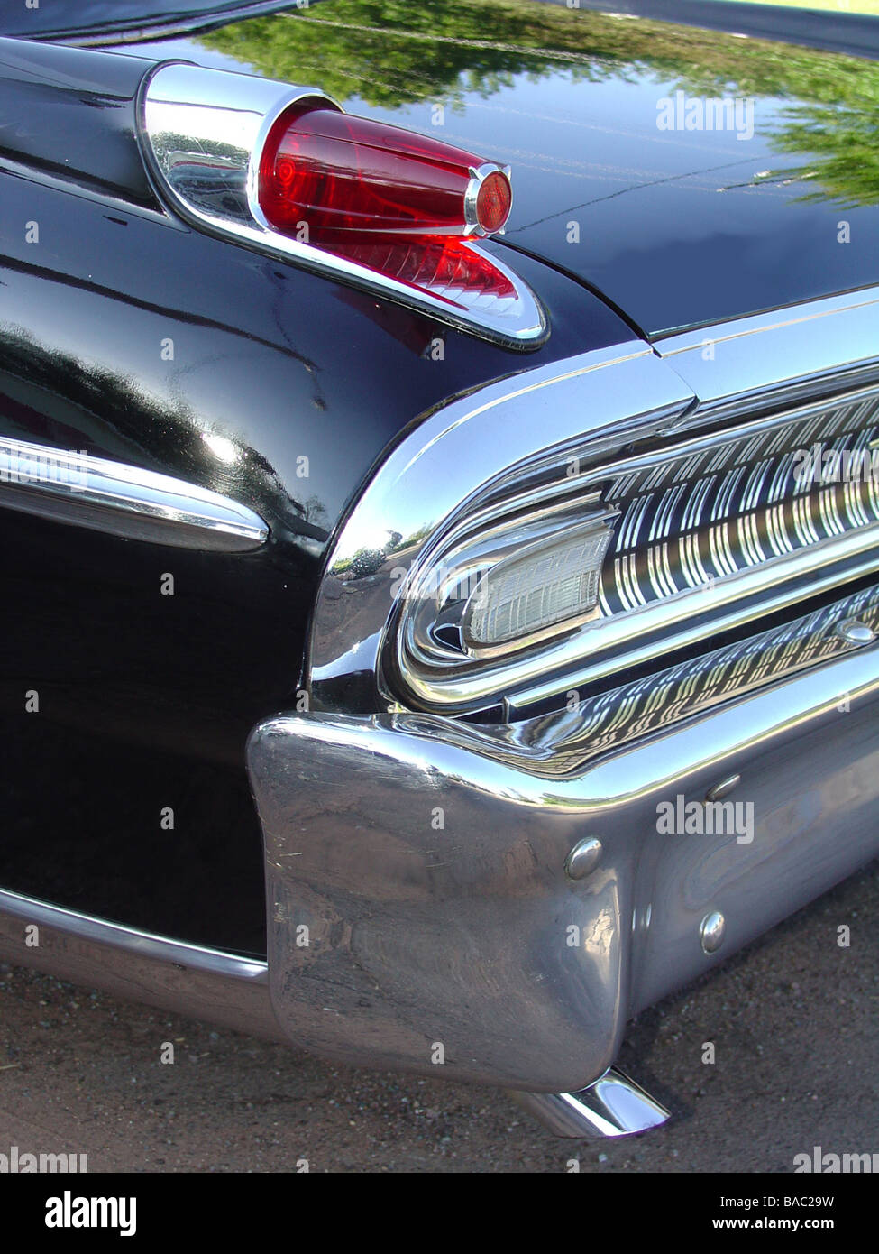 Body parts painting hi-res stock photography and images - Alamy