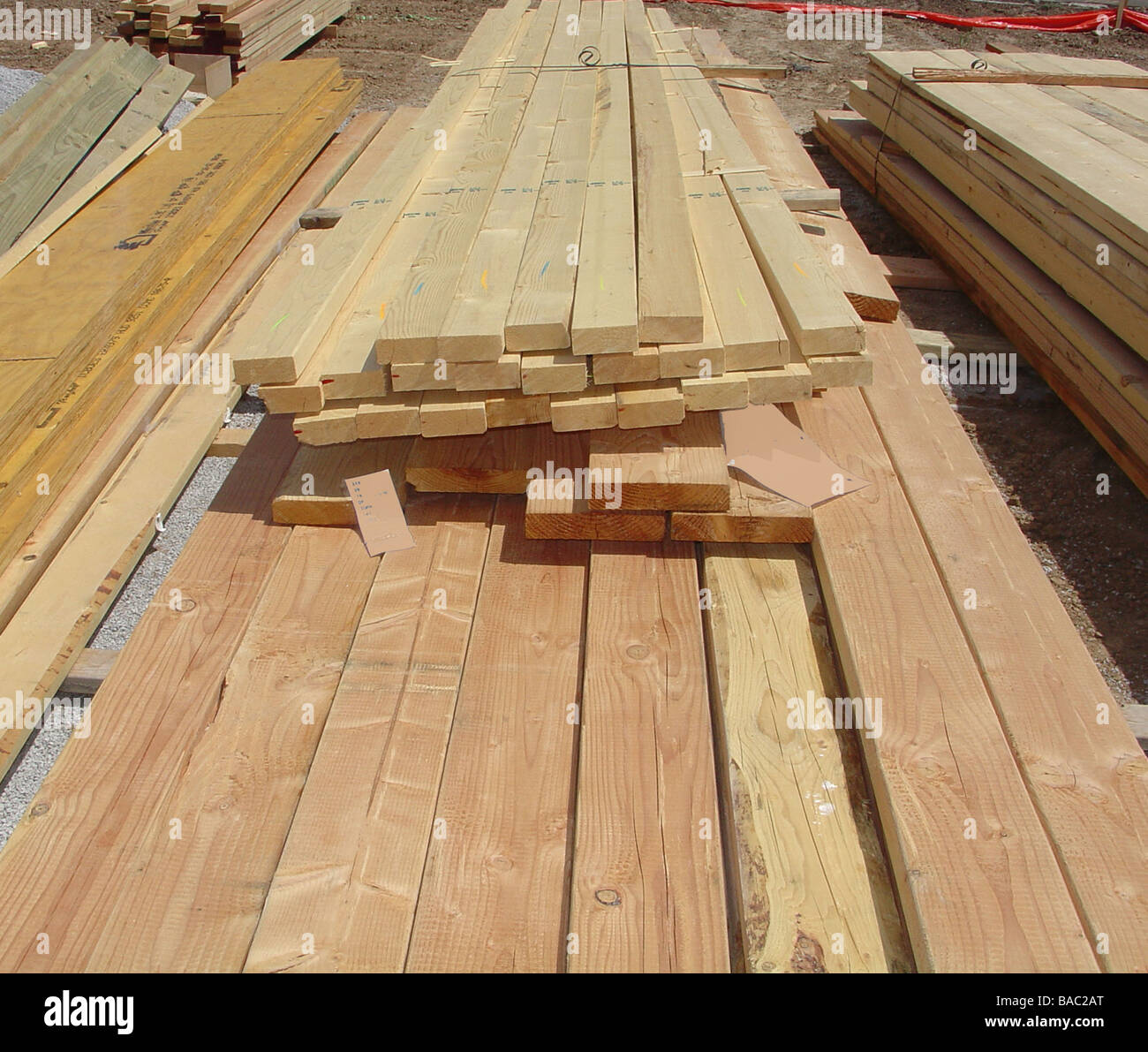 Lumber yards hi-res stock photography and images - Alamy